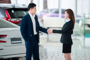 Sales Advisor: Arti, Tugas, Skill, dan Kualifikasinya - Glints Blog